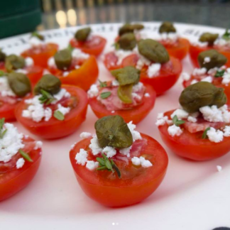 Caprese salad hors d'oeuvres - Ganns Deen