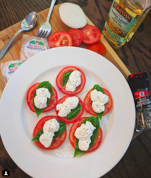 Caprese salad hors d'oeuvres - Ganns Deen